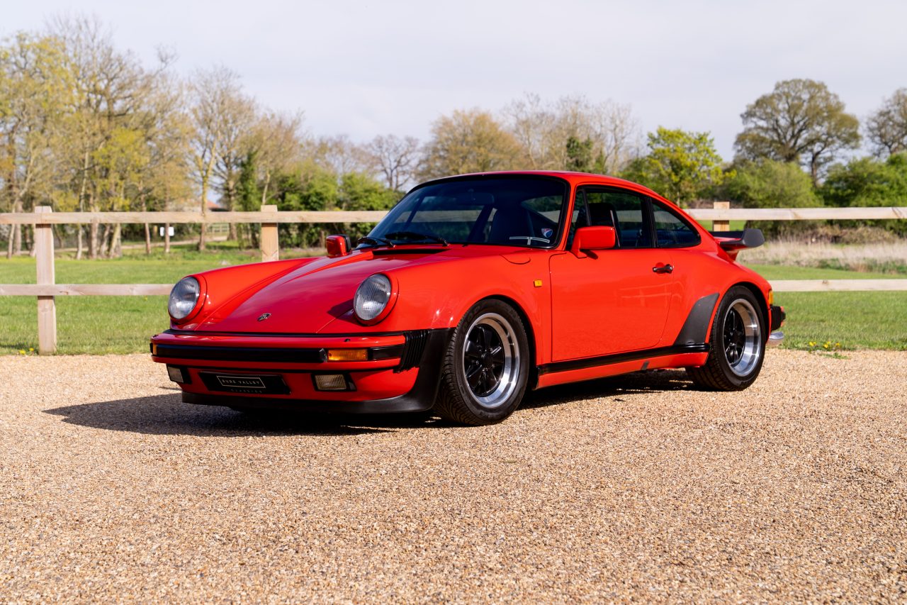 Porsche 911 3.2 Super Sport | Bure Valley Classics