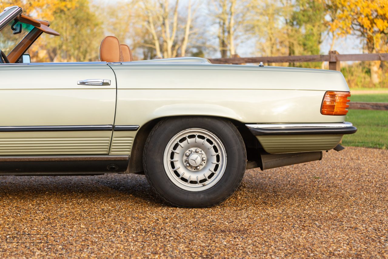 Mercedes-Benz 350SL | Bure Valley Classics