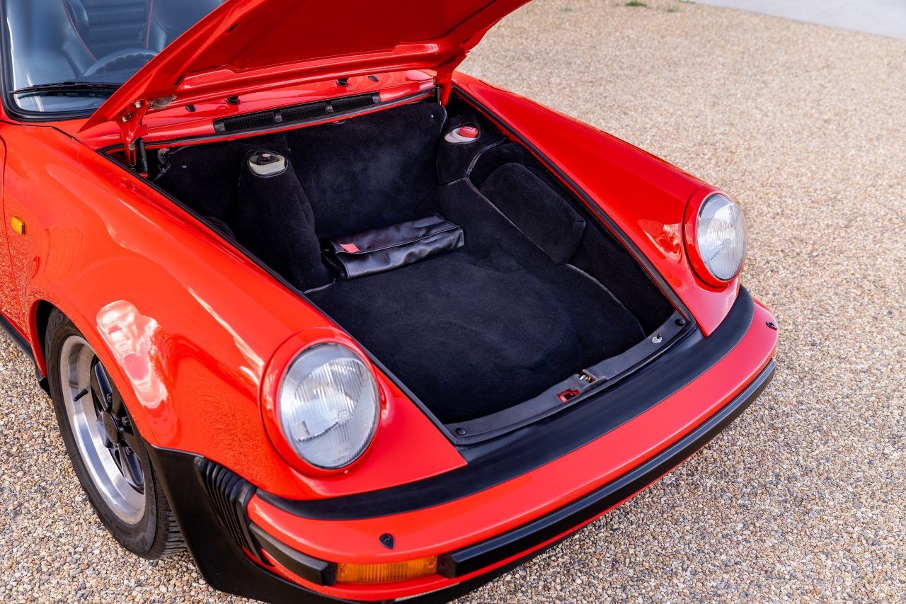 Porsche 911 3.2 Super Sport | Bure Valley Classics
