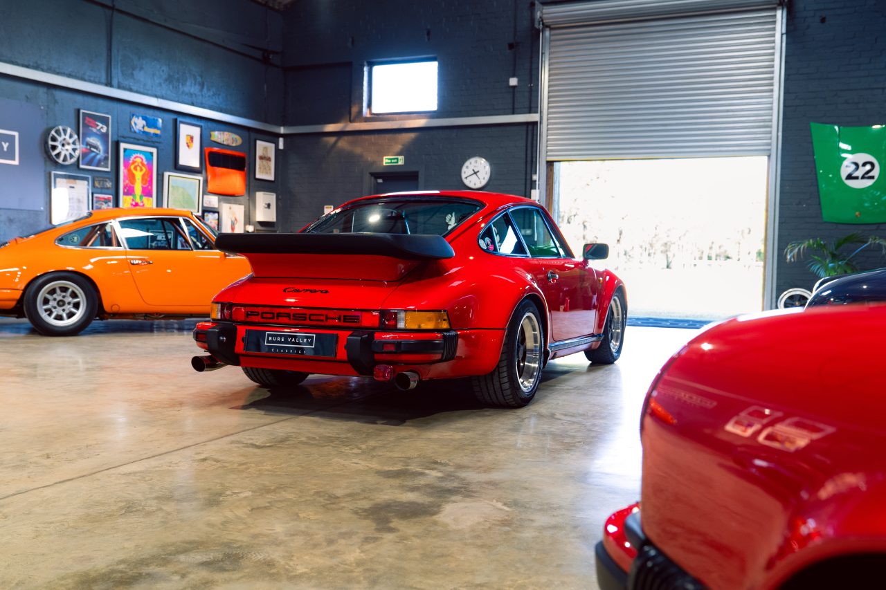 Porsche 911 3.2 Super Sport | Bure Valley Classics